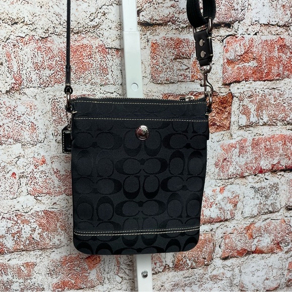 Coach | Bags | Coach Blake Signature Black Fabric Swingpack Crossbody ...